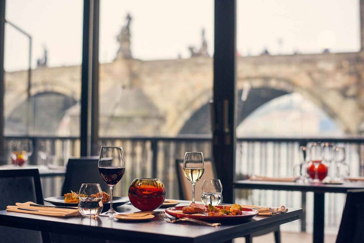 10 nejlepších restaurací na Praze 1 | Venclíkovi.cz